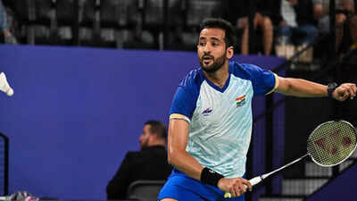 Para badminton player Nitesh Kumar strikes maiden gold at Paralympics ...