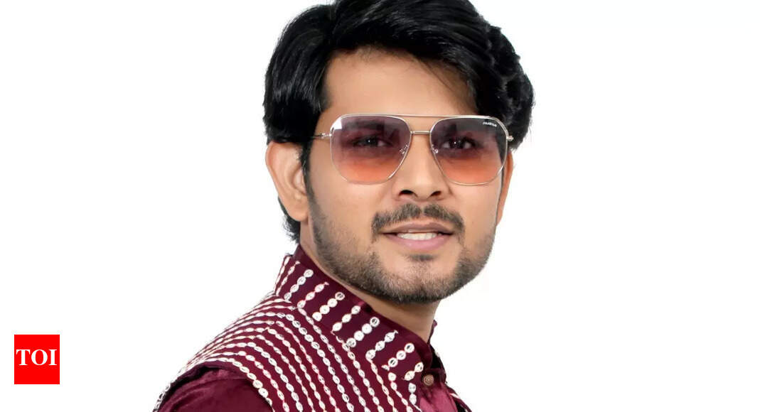 Singer Keval Shah set to perform Garba in Surat this Navratri season ...