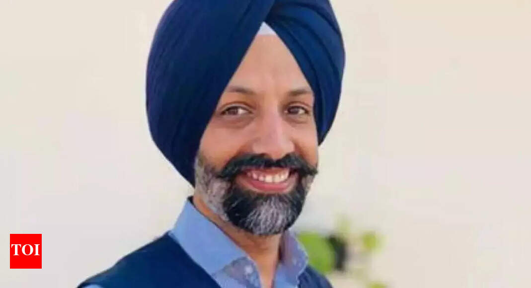 Radha Soami Satsang Beas gets new spiritual head | India News - Times ...