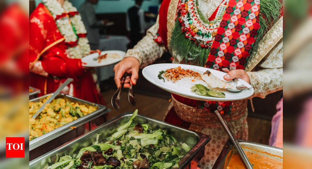 Festive season and its impact on diet: Tips to manage healthy eating ...