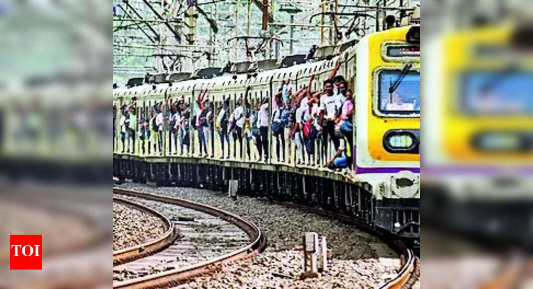 Train Fall: Mumbra man falls off train, dies; 26th case in Thane-Diva ...