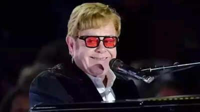 Elton John says he's been dealing with 'severe eye infection' | English ...