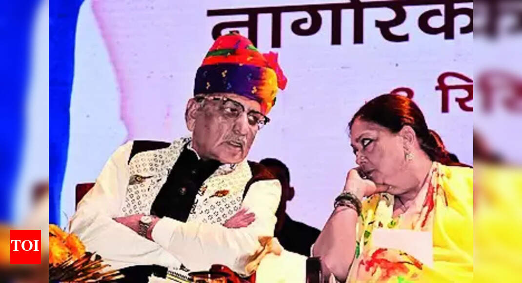 Vasundhara Raje lauds Om Mathur for being 'grounded', takes veiled jab ...