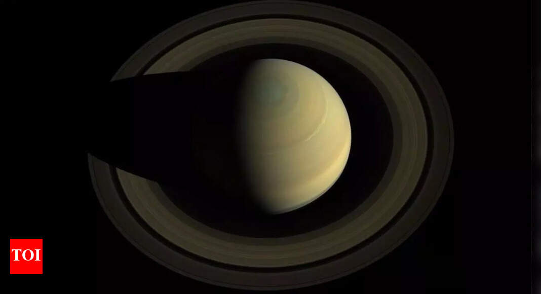 Saturn Rings Disappear: Will Saturn’s rings be invisible from March ...