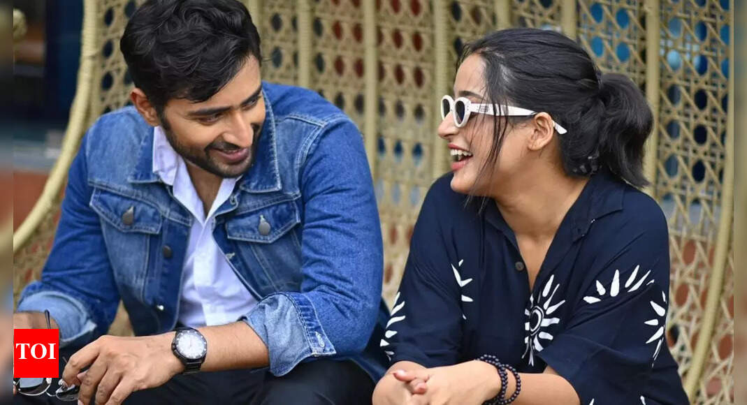 Tele couple Debadrita Basu and Rahul Dev Bose go back to the classroom on Teachers’ Day - Times ...