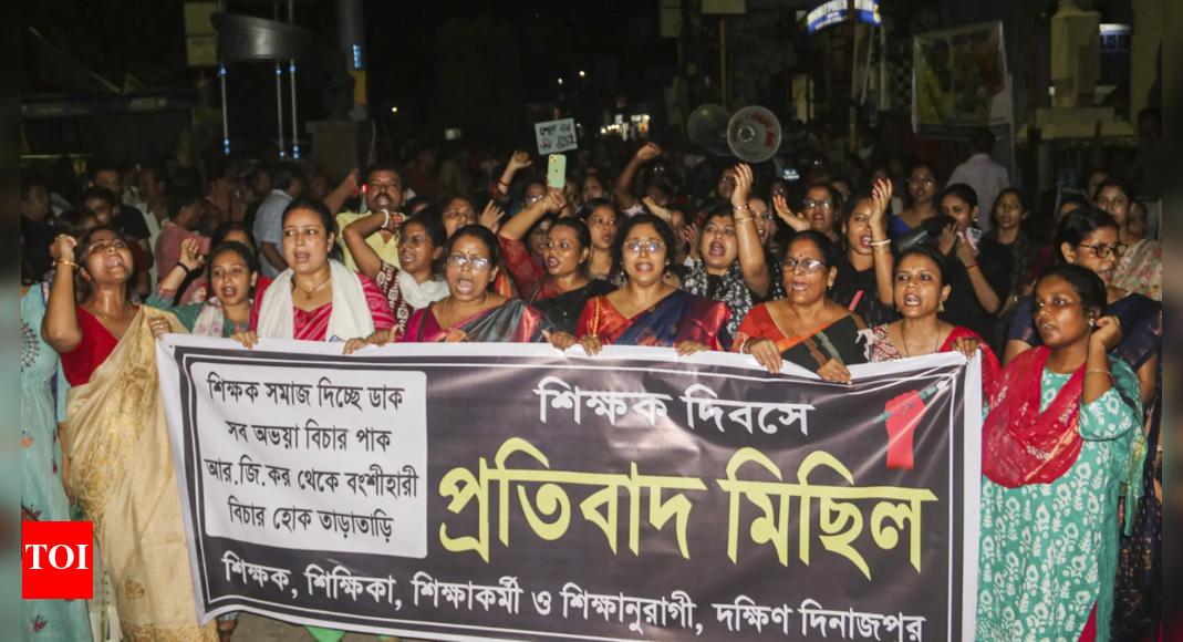 Kolkata rape-murder case: Senior cop under attack for late FIR, vandalism at hospital removed ...