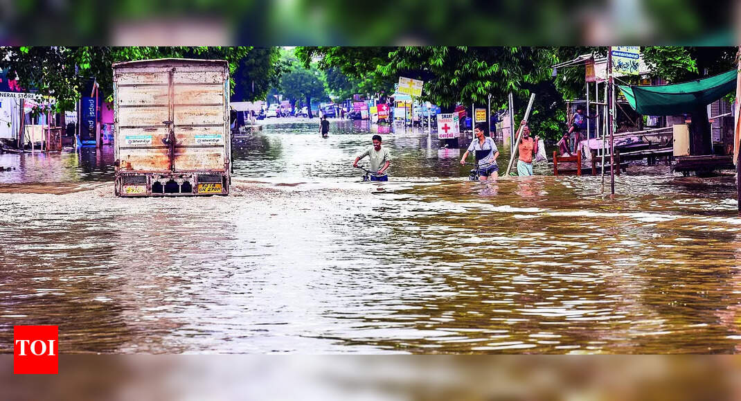 Rain: Heavy Rain Causes Flood-Like Situation in Jaipur | Jaipur News ...