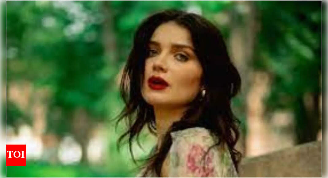 Eve Hewson in early talks to reunite with Steven Spielberg after ...