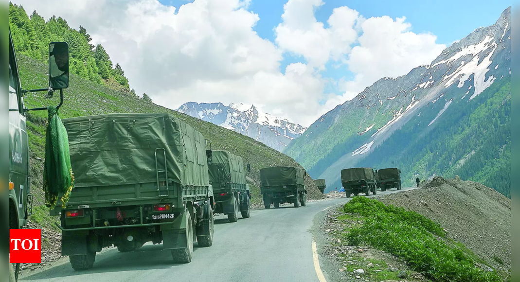 Highway linking Indo-China border opens after 3 days | Dehradun News ...