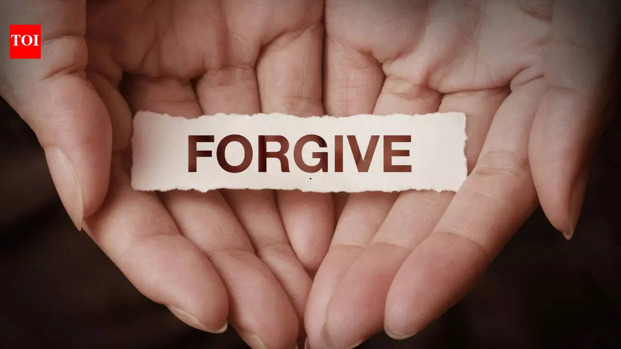 Forgive and forget simultaneously - The Times of India