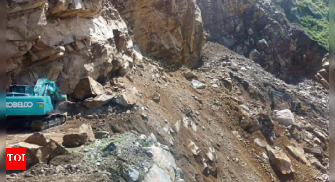 National Highway: National highway linking Indo-China border blocked ...