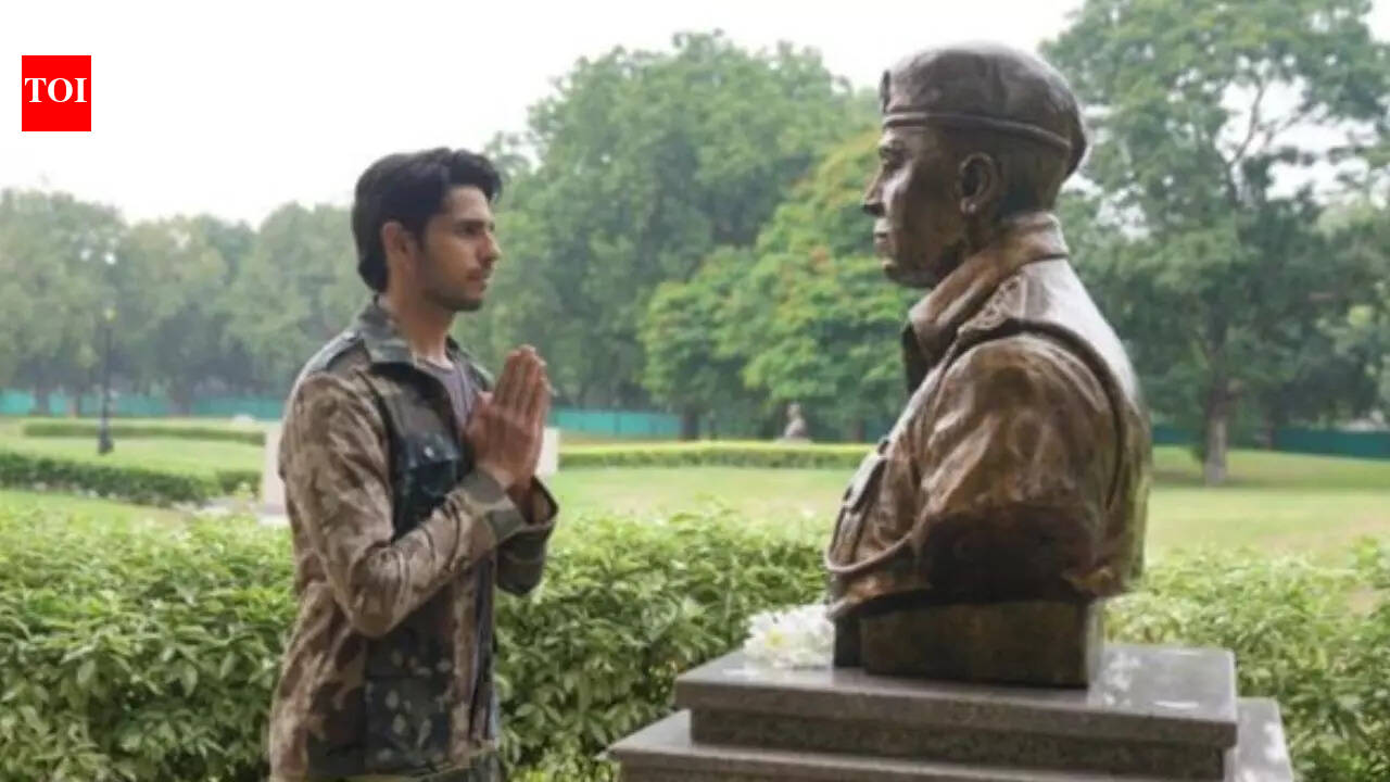 Sidharth Malhotra pays a tribute to the real ‘Shershaah’, Captain ...