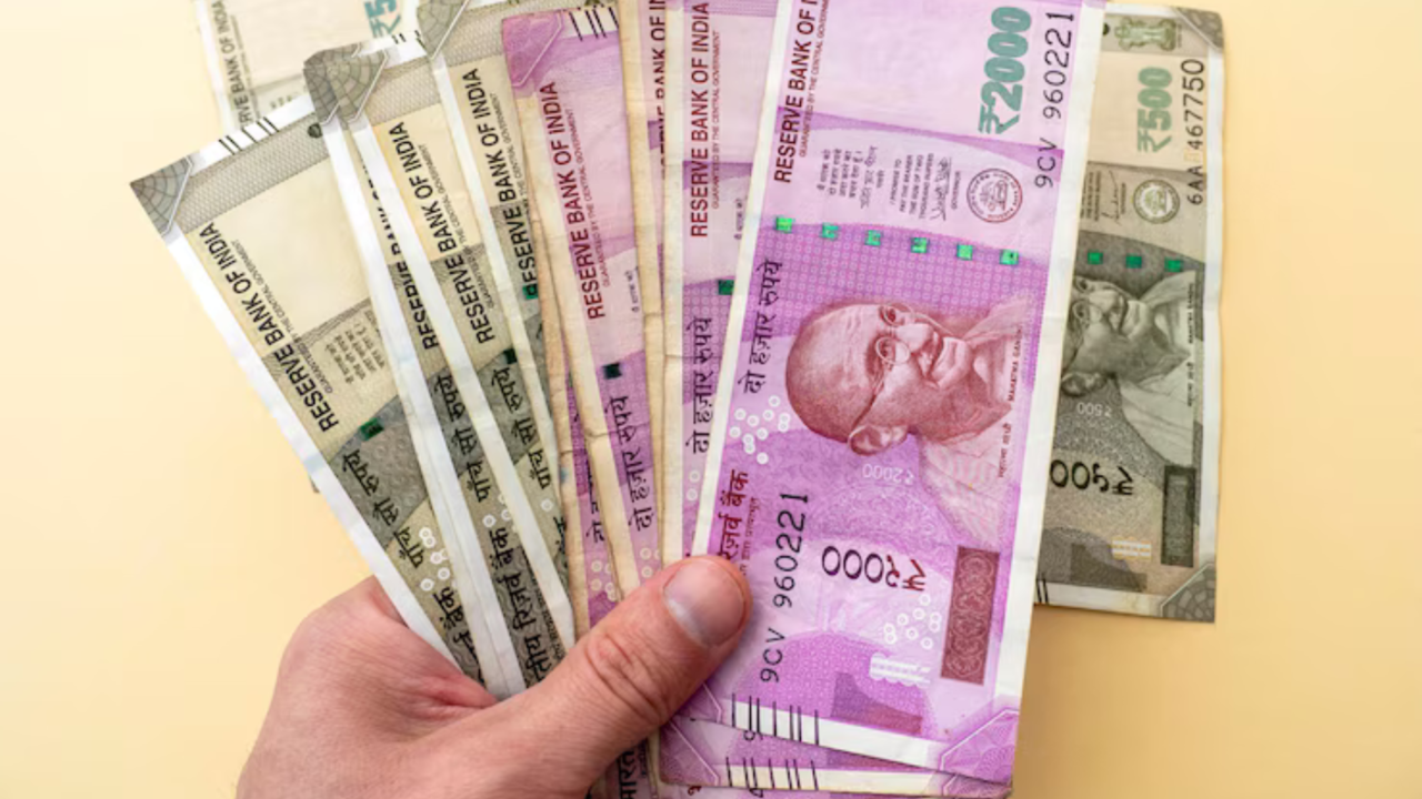 How To Grow ₹1 Crore In 15 Years: The Power Of The 15X15X15 Formula