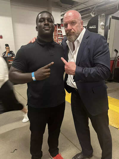 "He's going to be very famous” - WWE Hall of Famer Mark Henry Talks ...
