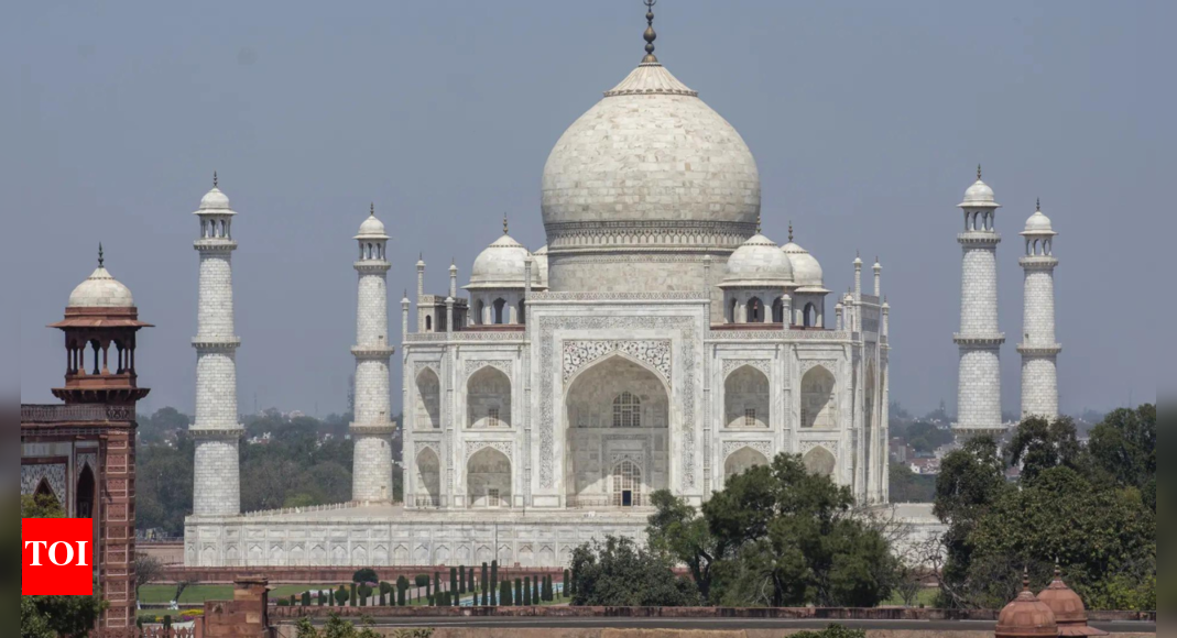 'Water reached tomb of Shahjahan': After heavy rain in Agra, water ...
