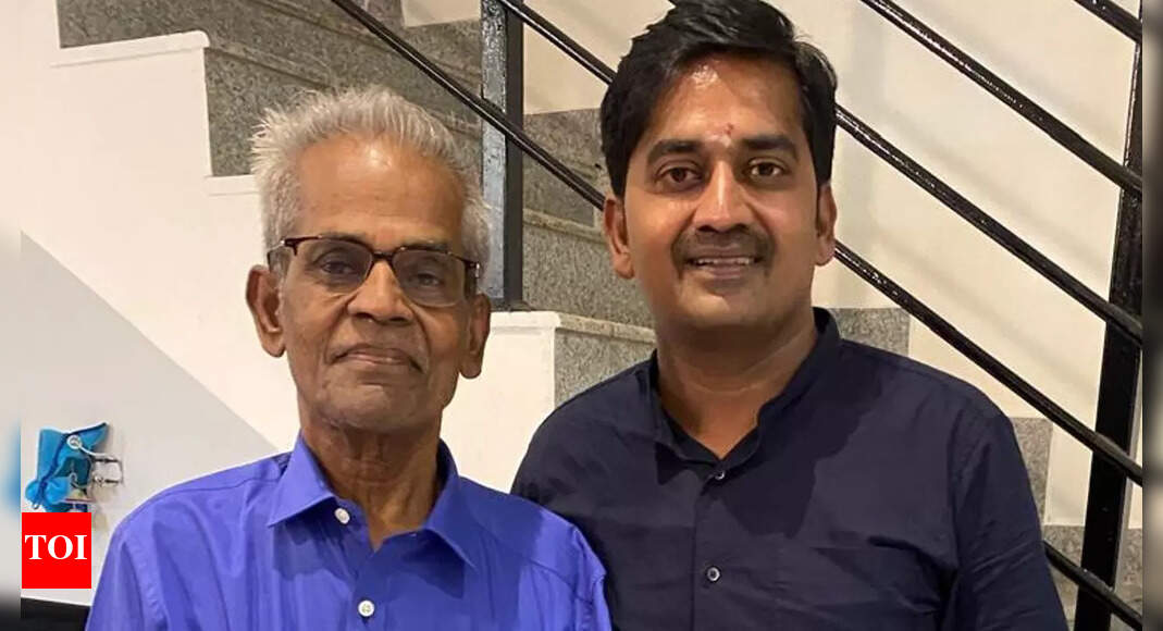 Karunakaran's father Kalidas passes away due to ill health | Tamil ...
