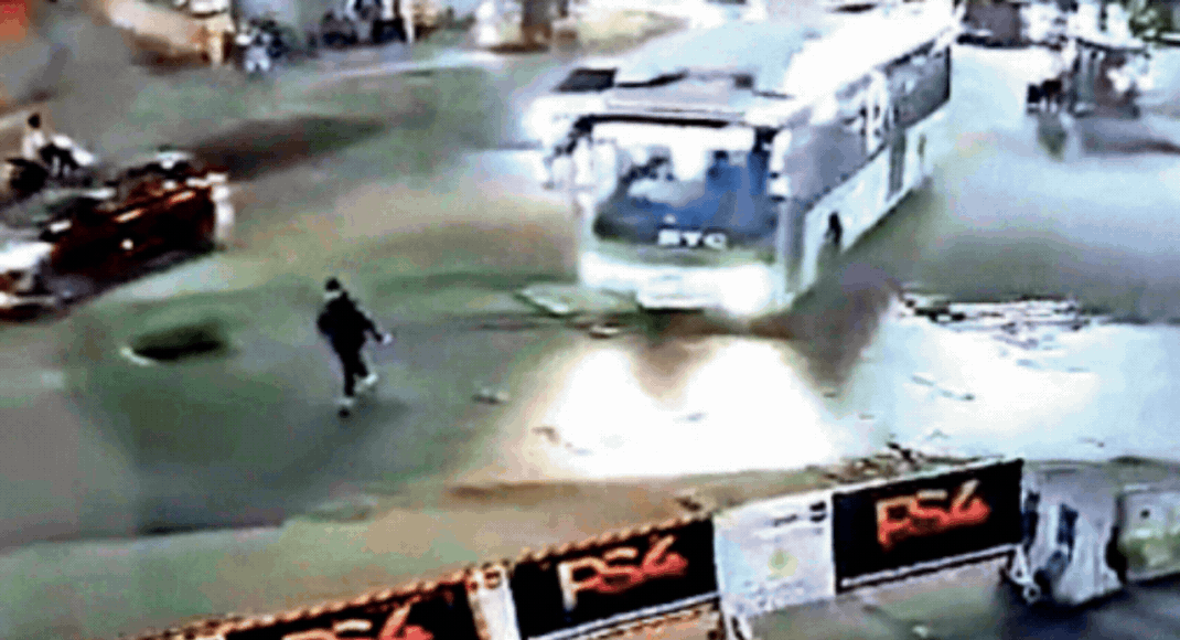 Woman Run Over By Rtc Bus While Crossing Road | Hyderabad News - Times ...