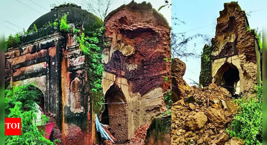 Historic 500-Year-Old Mosque in Agra Collapses Amid Heavy Rains | Agra News - The Times of India