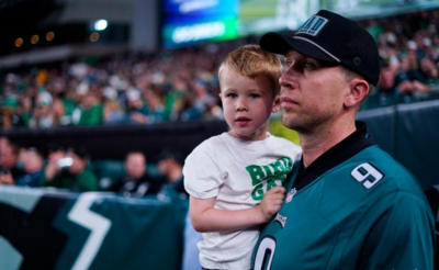 Nick Foles, A Philadelphia Legend Retires, Honored Before Monday Night ...