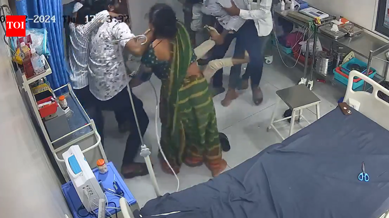 Video: Doctor beaten up by patient's family for asking to remove ...