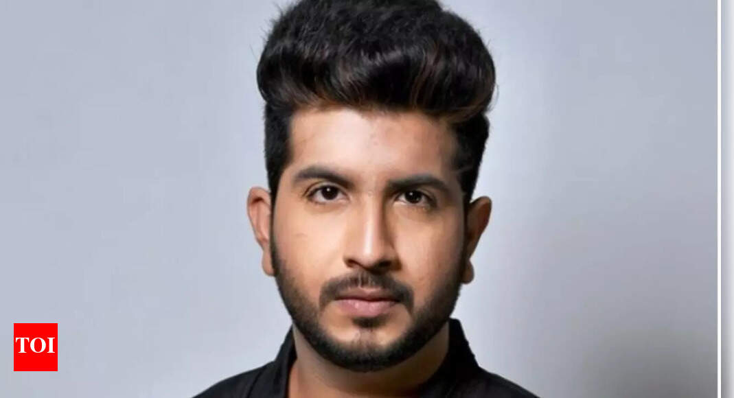 Jigardan Gadhavi heads to San Francisco for pre-Navratri concerts ...