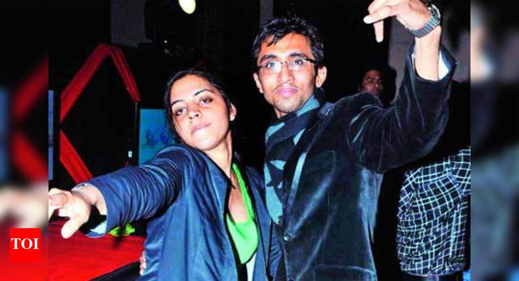 DJ spinning fun and peppy music at this do for Jaipur partygoers ...