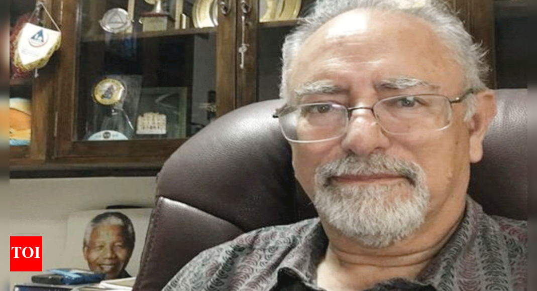 First Muslim IAS officer from J&K Mohd Shafi Pandit passes away | India ...