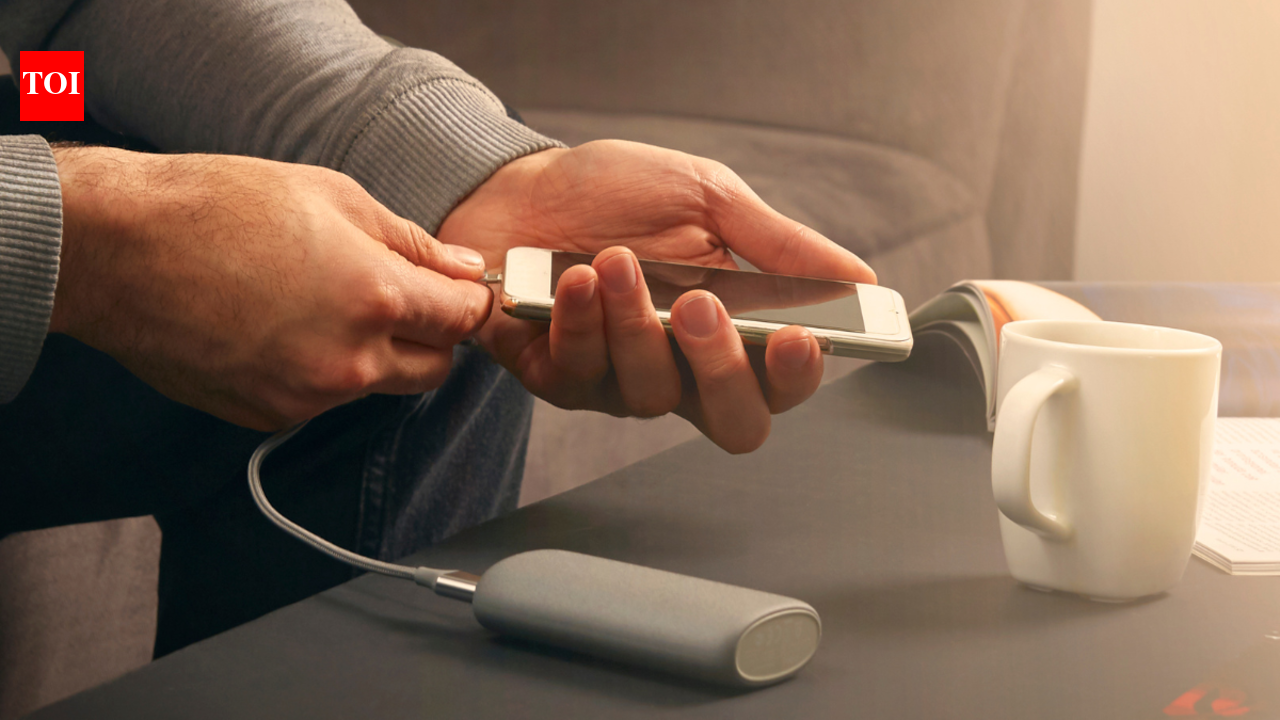 Top 5 Vacay-friendly, Compact Power Banks: Portable Compact Power Banks ...
