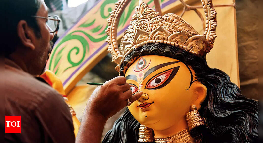 Women power, Bengali heritage: NCR gears up for Durga Puja | Events ...