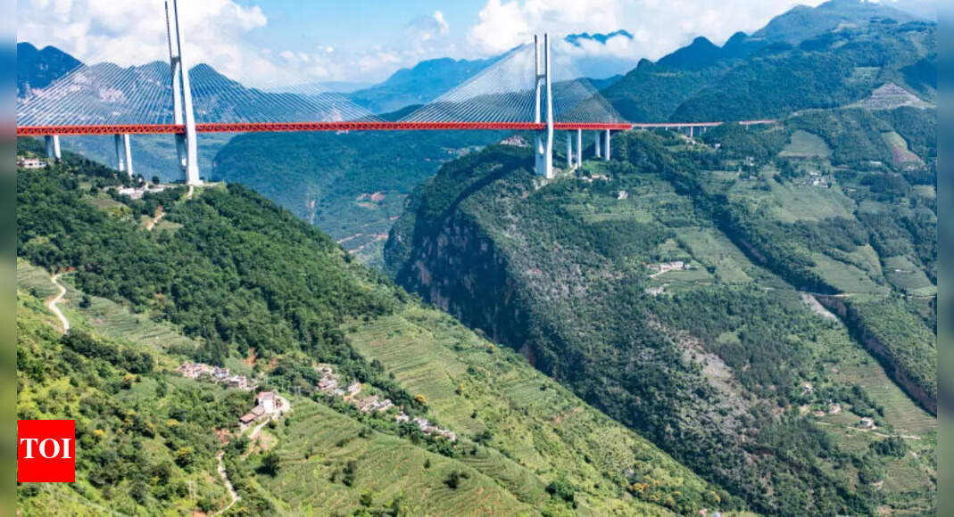 Meet Beipanjiang Bridge, world's highest motorable bridge amid clouds ...