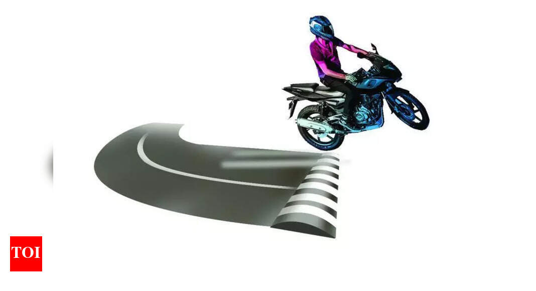 Tragic Two-Wheeler Accident Claims Life of 31-Year-Old in ...