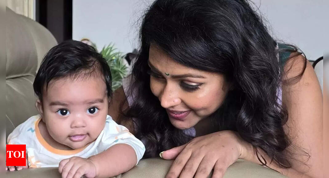 Amala Paul shares her latest picture with her baby boy Ilai | Tamil ...