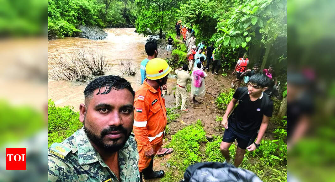 Students, teachers stranded at Sattari waterfall rescued | Goa News ...