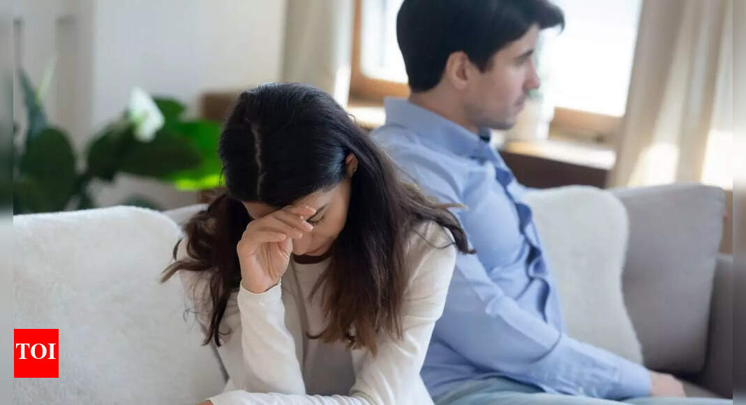 Why you should avoid falling for your best friend | - Times of India