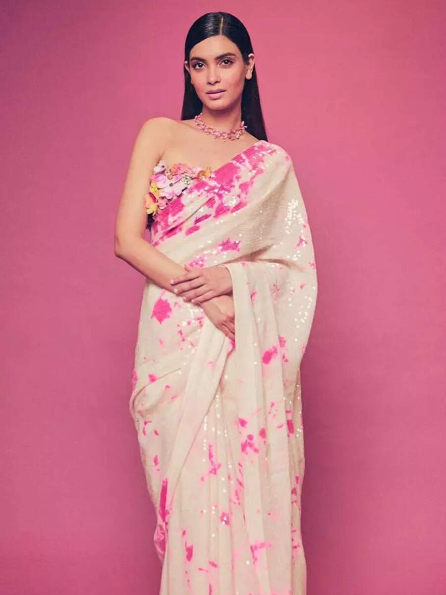 Diana Penty’s breathtaking saree fashion | Times of India