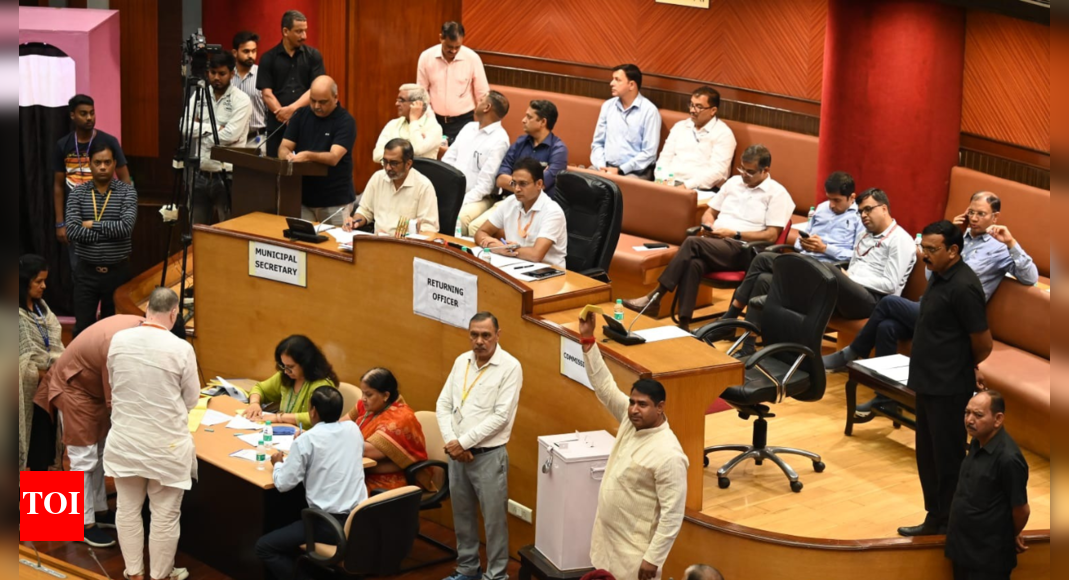 Arvind Kejriwal accuses LG VK Saxena of bypassing rules in MCD standing committee panel election ...