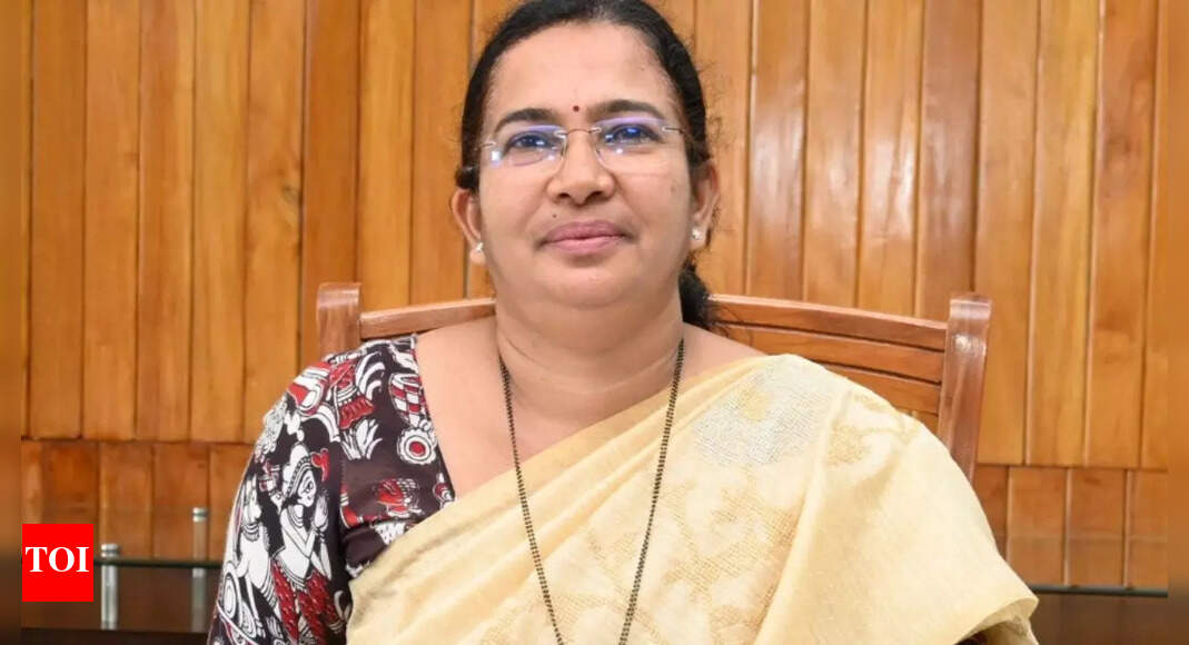 Udupi Deputy Commissioner Calls for Zero Maternal Mortality Rate ...