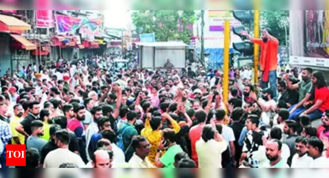 Girl At Centre Of Doon Rly Stn Clash Says ‘will Wait To Turn 18, Marry ...