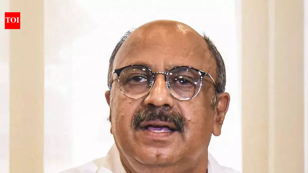 Siddique's Son Claims Police Detained Friends to Locate Actor Amid ...