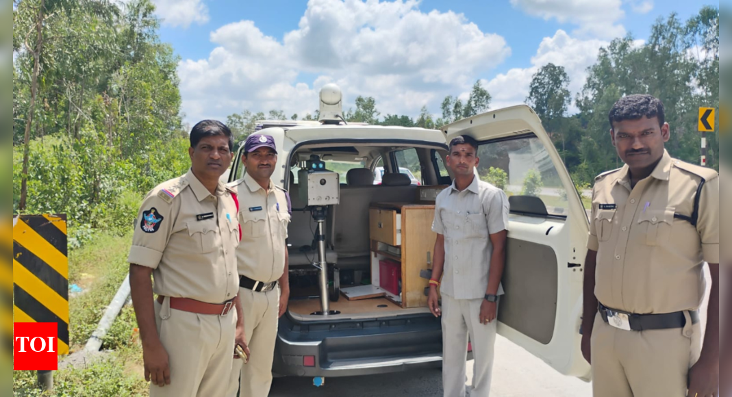Police interceptor vehicle stationed on Mogili ghat road to prevent ...