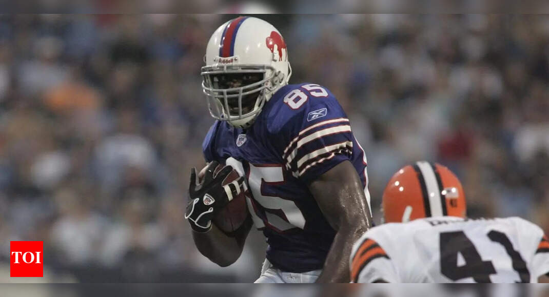 NFL players that had career ending injuries ft. Kevin Everett, Bo ...