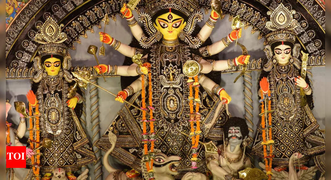 Navratri Devi Mantra: Navratri 2024: These 9 Devi mantras in Navratri ...