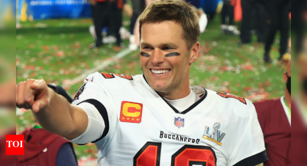 Tom Brady Pranked by Rival Mascot While Leading Nationwide Blood Drive ...