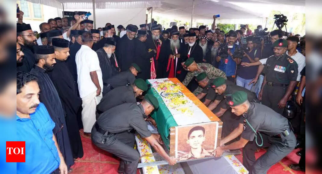 Heroic Soldier Thomas Cherian Laid to Rest in Military Honors at Special Vault | Kochi News ...