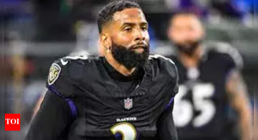 Dolphins Coach McDaniel Provides Optimistic Update on OBJ and Mostert ...