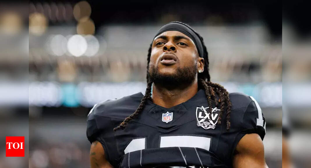 Did the Ravens Eye Davante Adams? NFL Insider Clears Up Trade Rumors ...