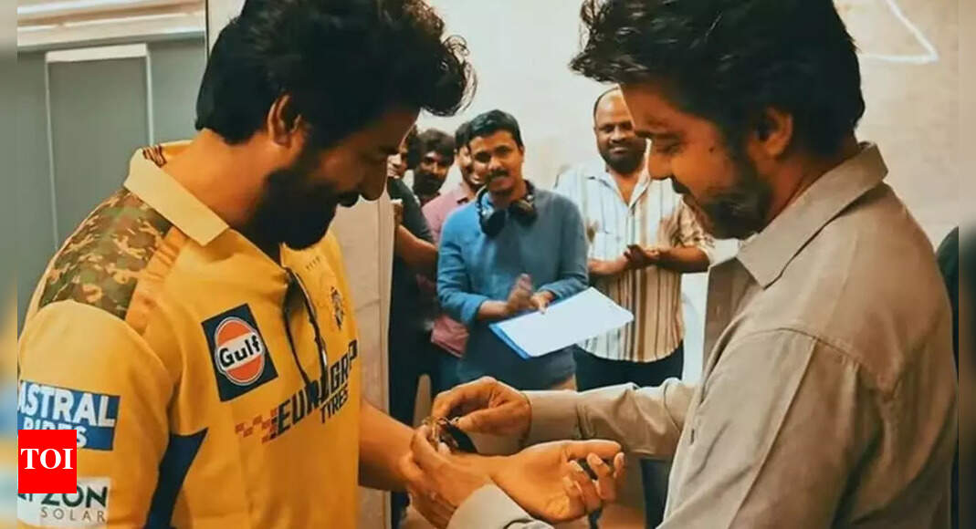 Vijay's luxurious gift to Sivakarthikeyan for his cameo in 'GOAT' is ...