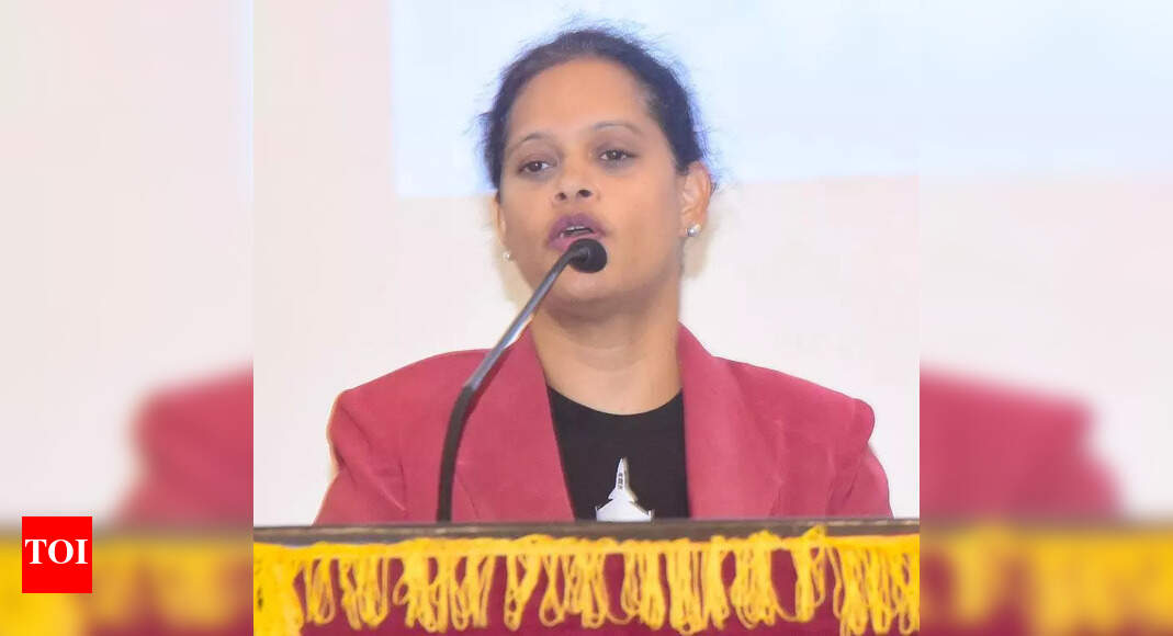 Inspiring Story of Wing Commander K Maruthi Devi: A Heroine in the ...
