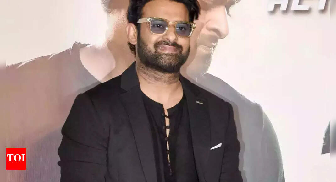 Prabhas visits Rajendra Prasad to console him after his daughter's ...