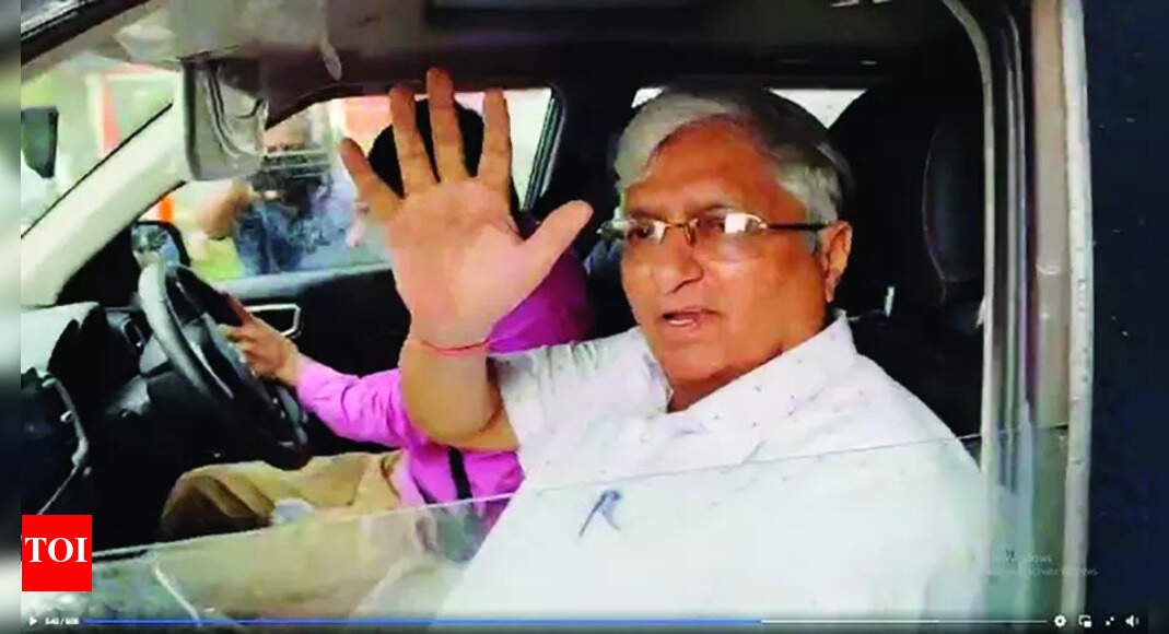 SFX row: Velingkar appears before cops, says did no wrong | Goa News ...